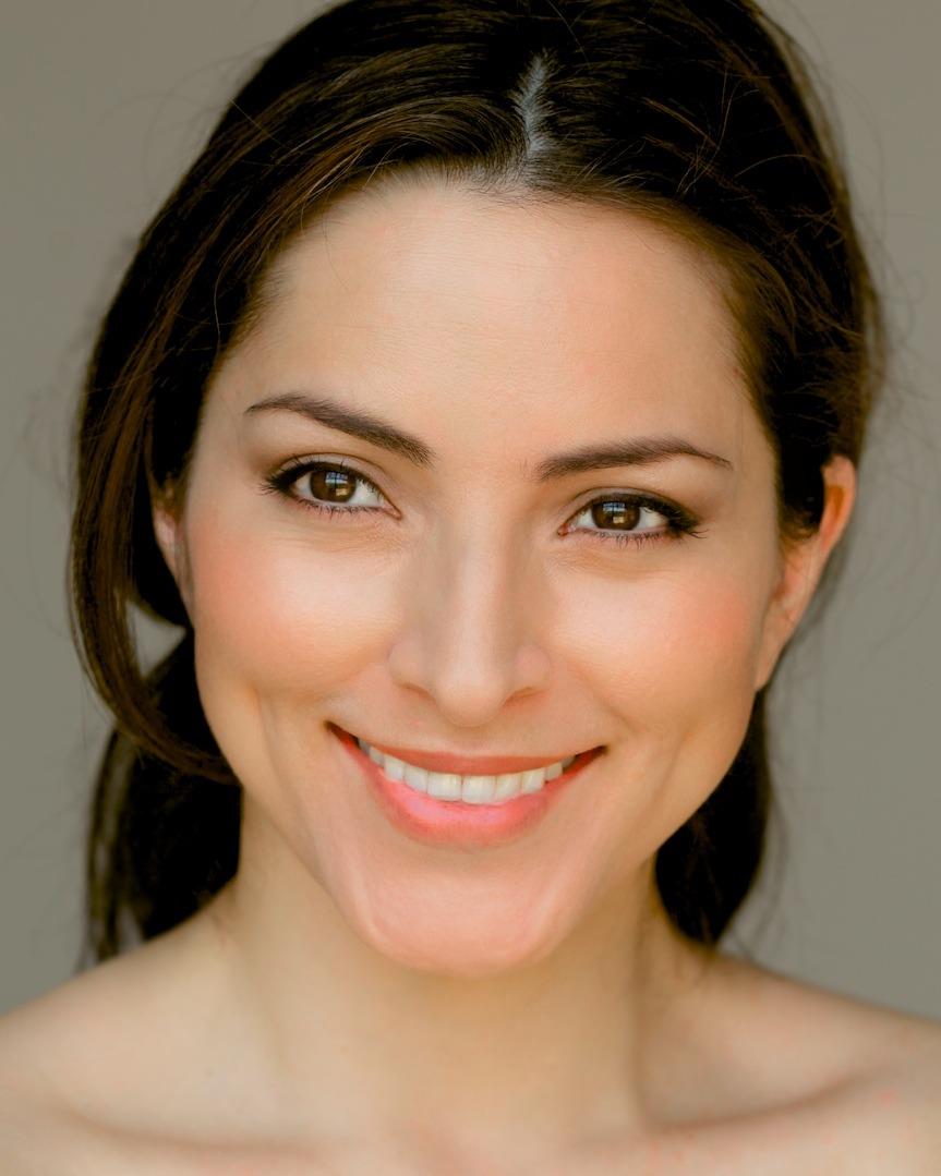 Ina Barrón - Female Voiceover and Actor - Donna Baldwin Agency