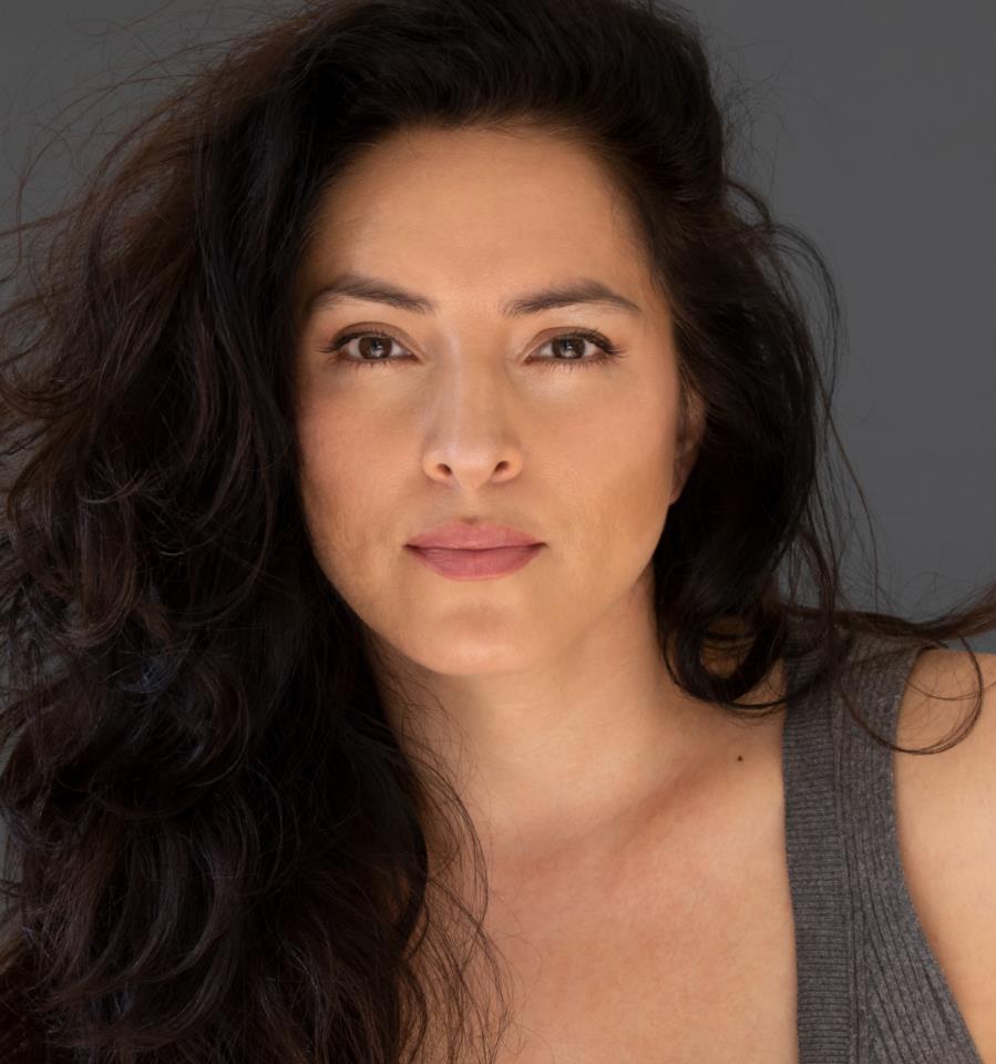Ina Barrón - Female Voiceover and Actor - Donna Baldwin Agency