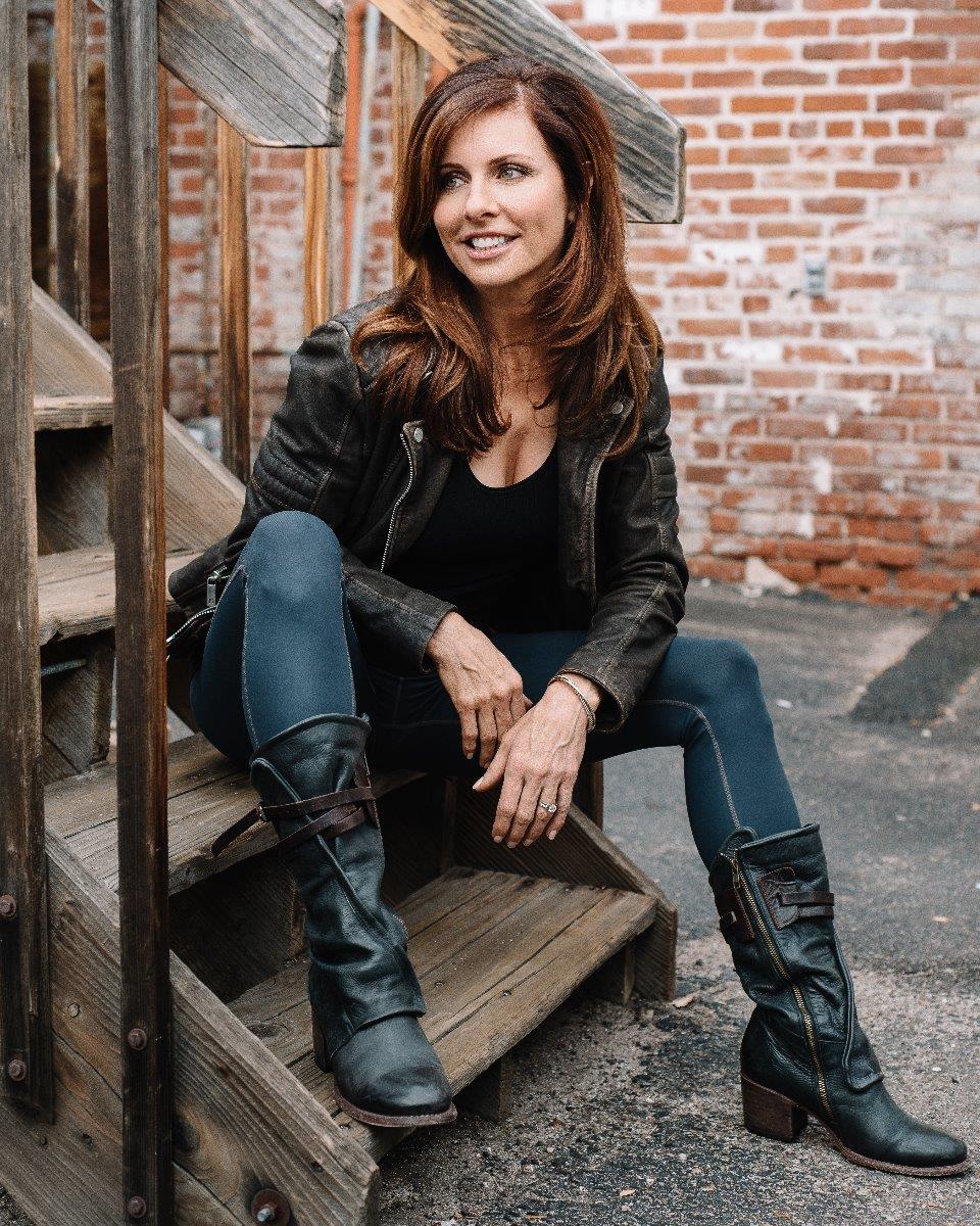 Ena O'Rourke - Female Model - Donna Baldwin Agency